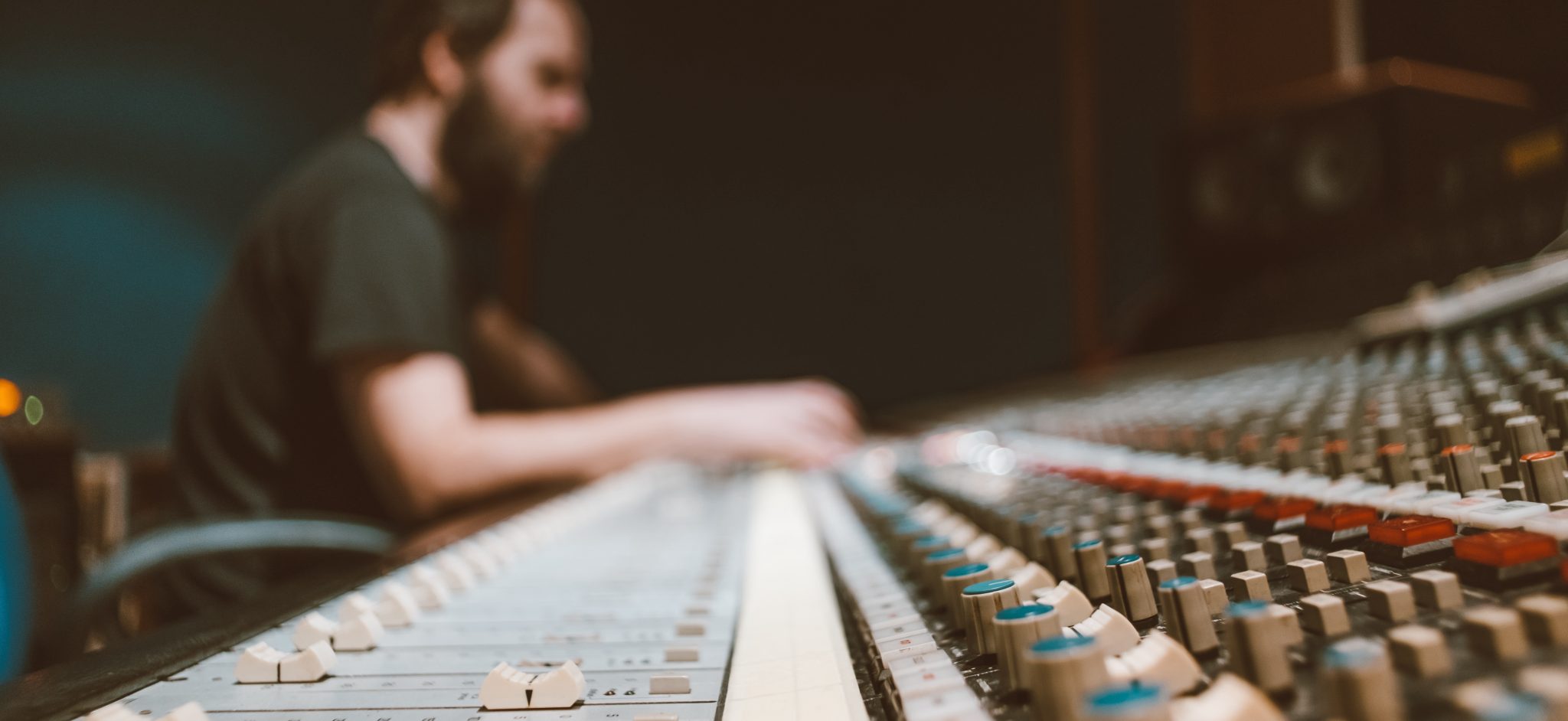 【マスタリング】AIサービス VS マスタリングエンジニア｜各サウンドをブラインドテストで比較